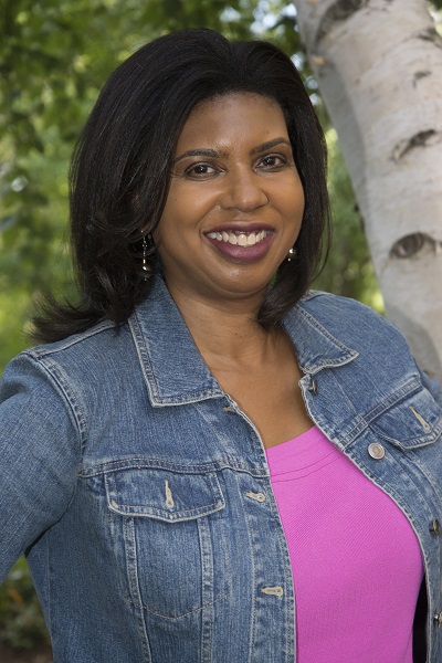 The Power behind the WNBA: Lisa Braxton, Boston - WNBA-Books